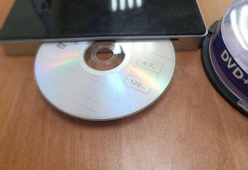 Внешний дисковод (оптический привод ) CD / DVD