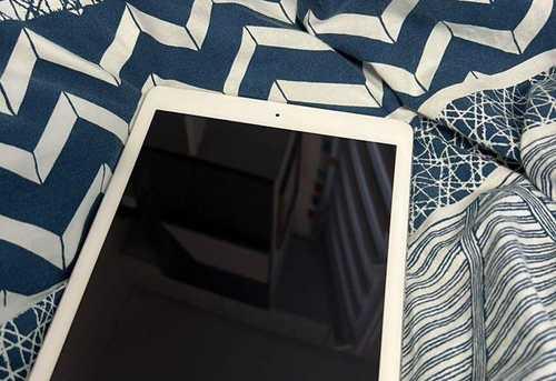 Планшет Apple iPad Air 32Gb + MD795RU/A, 32GB