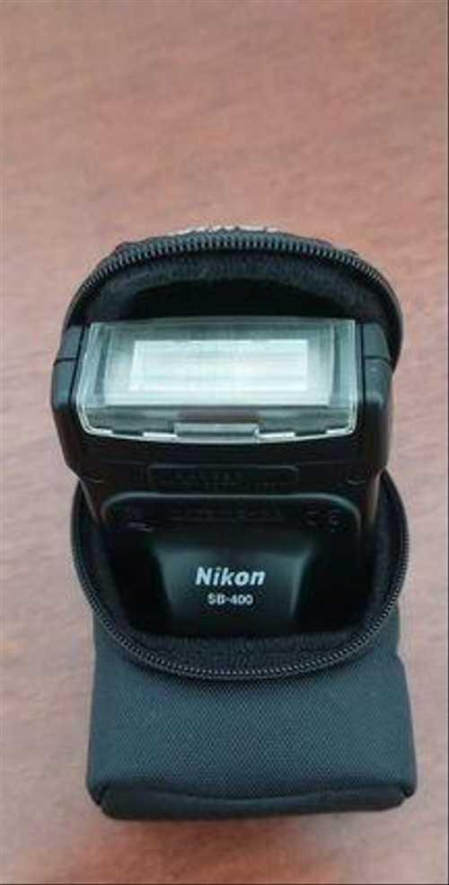 Фотовспышка Nikon SB-400