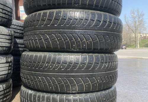 Gislaved Nord Frost 200 235/65 R17