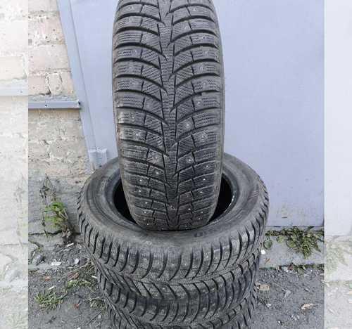 Laufenn I Fit Ice LW 71 215/55 R16
