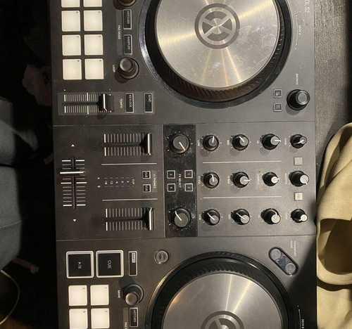 Dj контроллер traktor s2 mk3