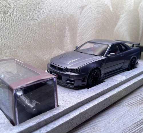 Nissan Skyline GTR R 34 Motorhelix 1/18