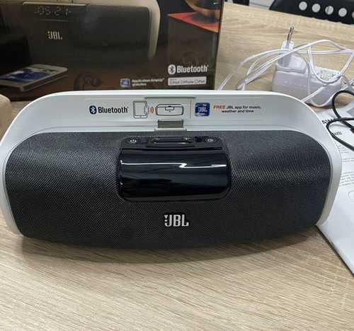 Дoк cтанция Jbl оnbeat аwаkе