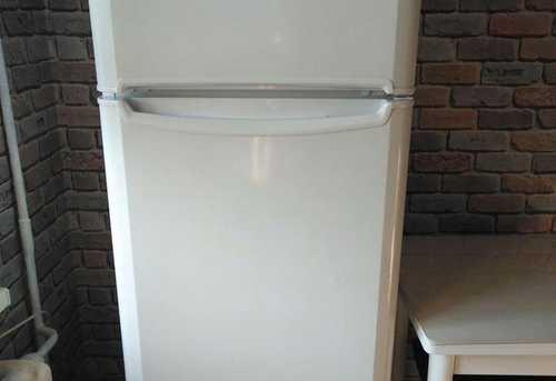 Холодильник Indesit модель та16