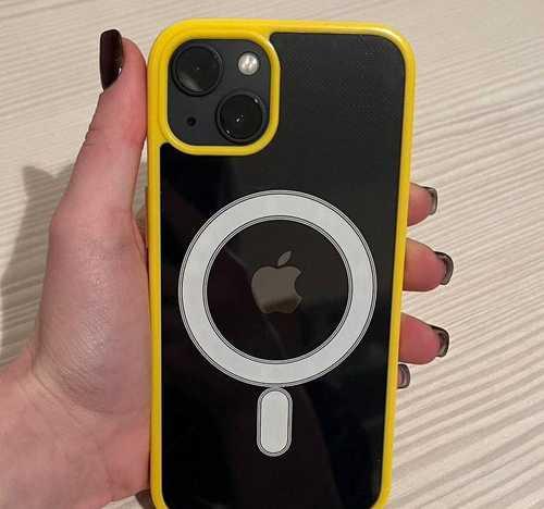 Чехол на iPhone 13