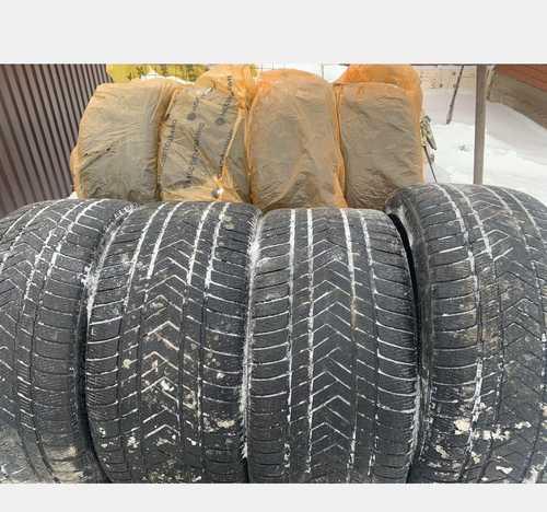 Pirelli Scorpion Winter 275/40 R21 и 305/35 R21 107V