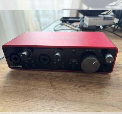 Звуковая карта focusrite scarlett 2i2 3rd gen