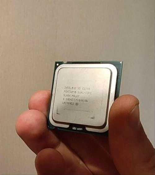 Intel '05 E2200 Pentium dual-core