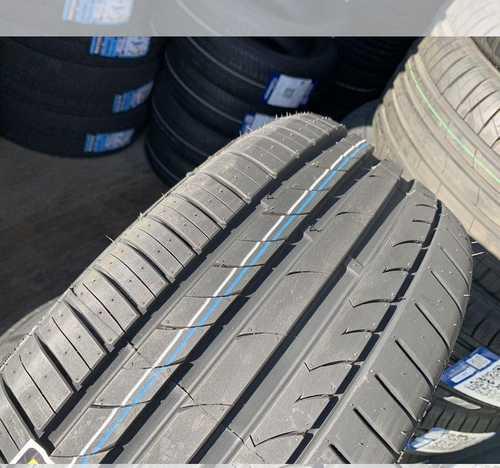 Rotalla Setula S-Race RU01 225/45 R17 94Y