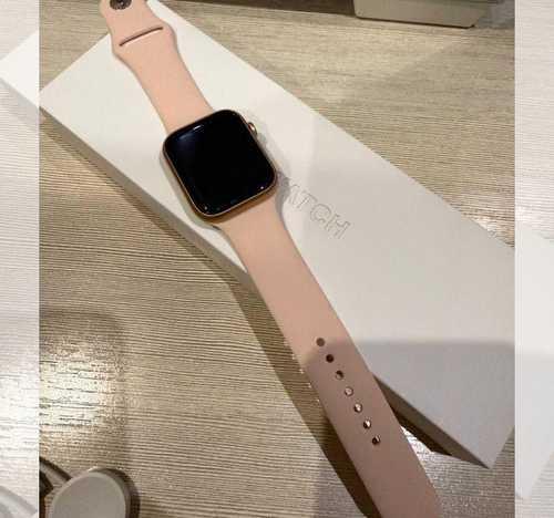 Часы Apple Watch Series 9 45mm