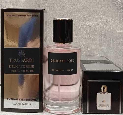 Trussardi delicate rose тестер оригинал