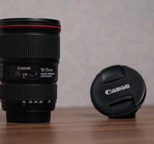 Объектив Canon EF 16-35mm F4 L IS USM