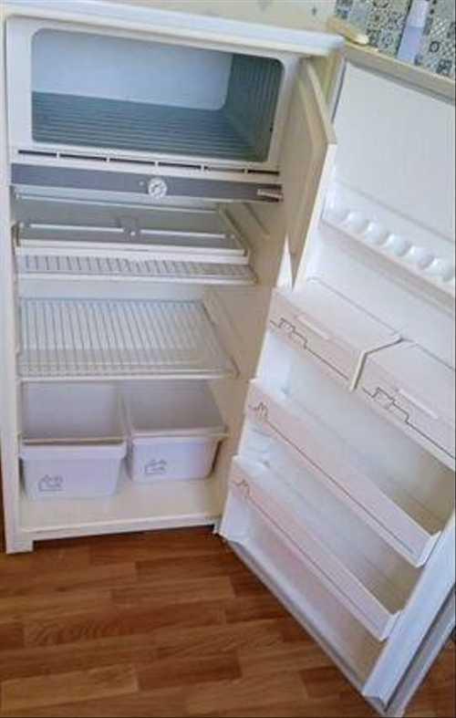Холодильник в цвет мебели