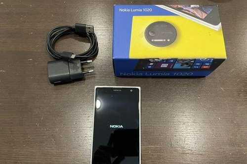 Nokia Lumia 1020 (white)