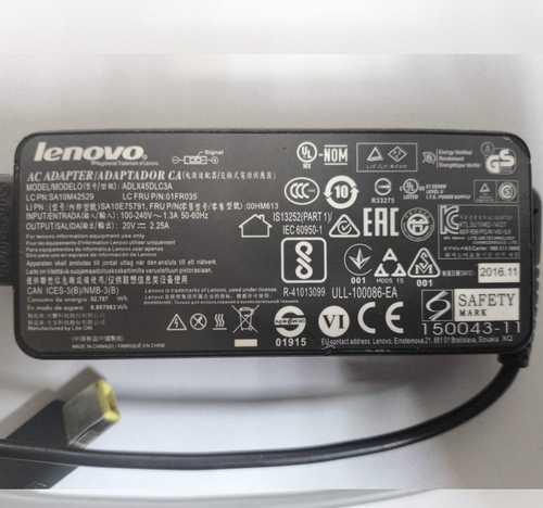 Блок питания / зарядное устройство для ноутбука Lenovo (20.0V, 2.25A, прямоуг)