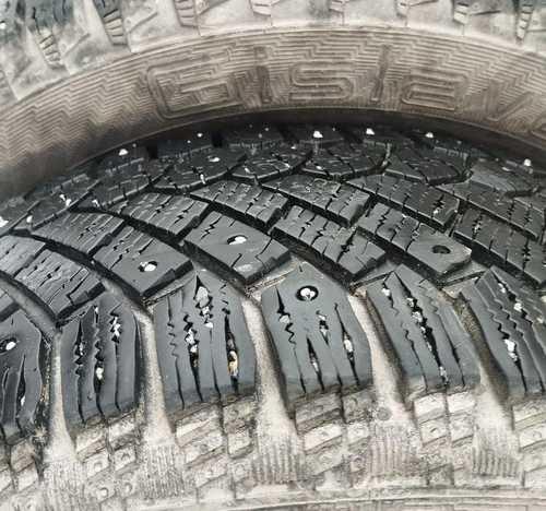 Gislaved ArcticControl 215/60 R16