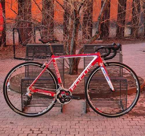 Шоссейный велосипед Focus Izalco 2012