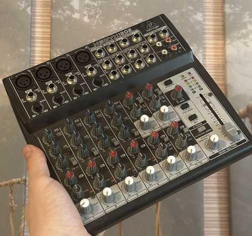 Микшерный пульт behringer xenyx 1202