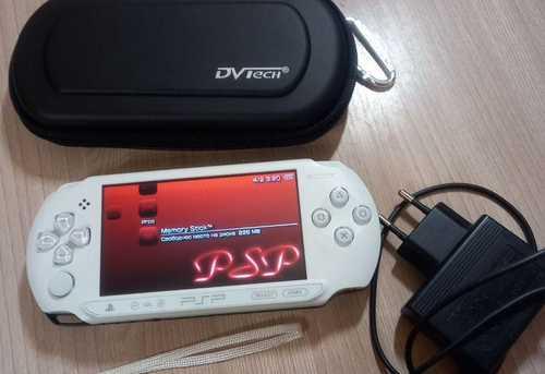 Sony PSP Street 32+4gb / бело-черная