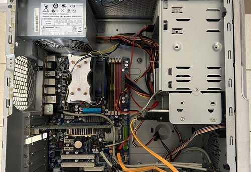 Системный блок AMD Phenom X3 с монитором