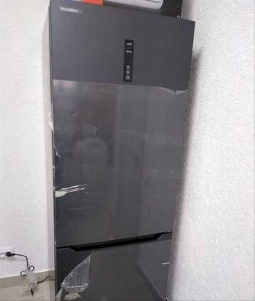 Холодильник Toshiba, 70 см, Full No Frost