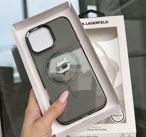 Чехол на iPhone 16 pro max karl lagerfeld