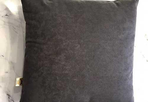 Подушки для дивана -2 шт