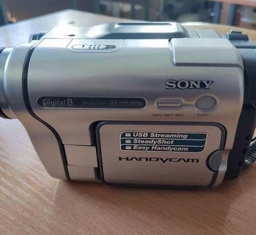 Видеокамера Sony Digital 8 (DCR-TRV255E)