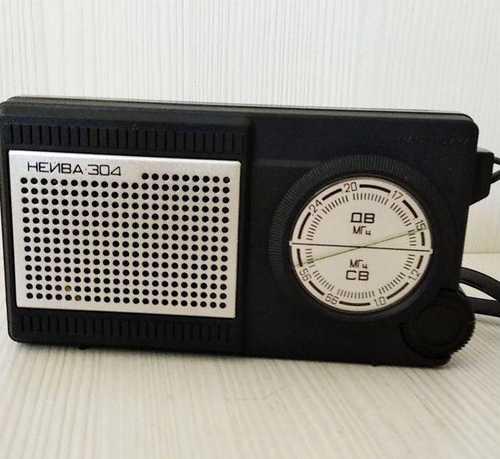 Радиоприемник "нейва-304" (произведен в СССР)