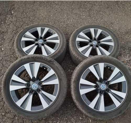 Колёса оригинал Nissan leaf 215/50 R17