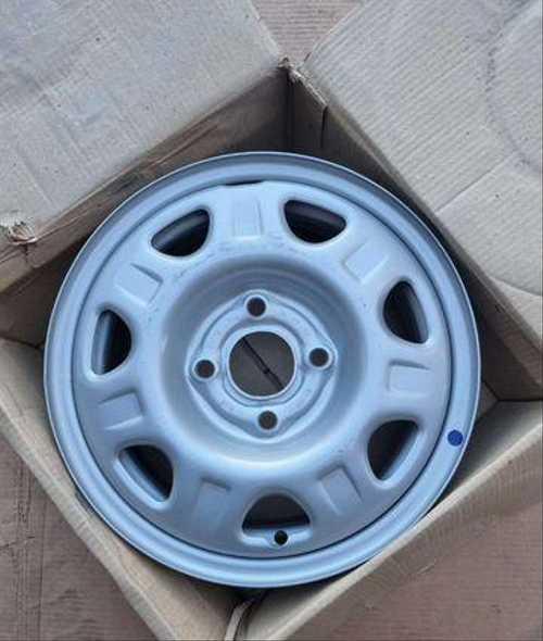 Диск R13 Ravon R2 Spark M300