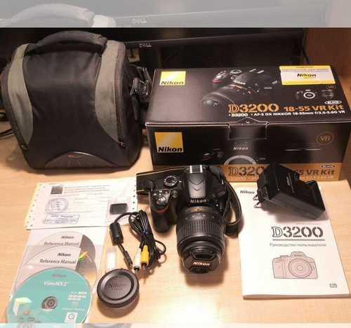 Зеркальный фотоаппарат Nikon D3200 KIT