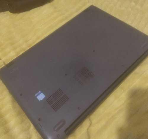 Ноутбку Lenovo 81DC