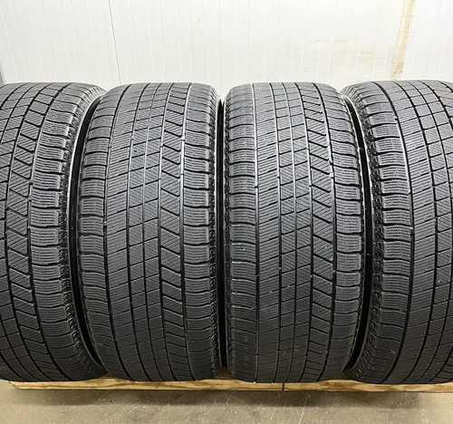 Bridgestone Blizzak VRX3 235/50 R17 96Q