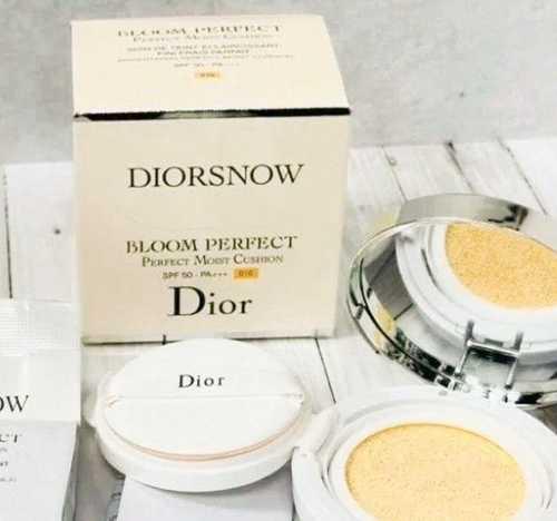 Кушон Dior diorsnow для лица (BB-крем)