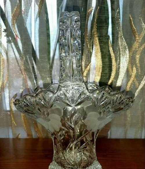 Хрустальные вазы,корзинка (Чехия,ссср)
