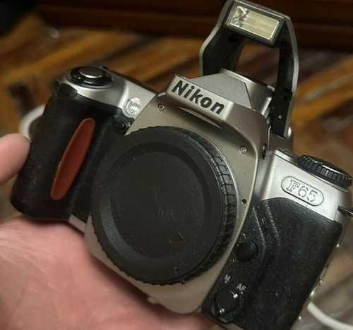 Пленочный фотоаппарат nikon f65