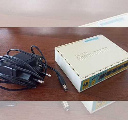 Маршрутизатор Mikrotik hEX PoE lite