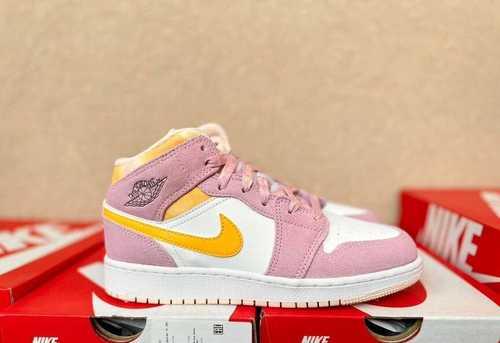 Nike Air Jordan 1 Mid SE Arctic Pink 5.5Y
