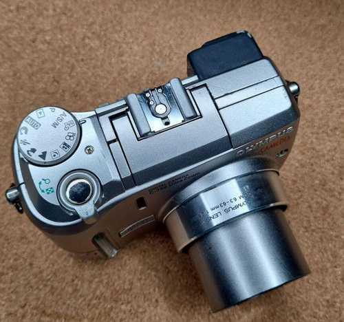 На запчасти под ремонт Olympus c-750