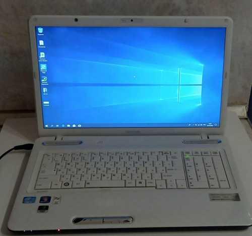 Ноутбук 17.3" Toshiba Satellite L775-13G