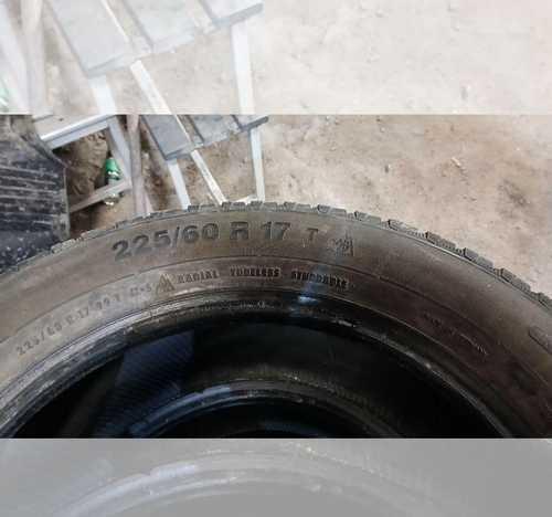 Continental ContiIceContact 4x4 225/60 R17