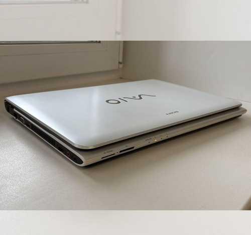 Sony Vaio 15.6/cpu2020m/8gb/256ssd