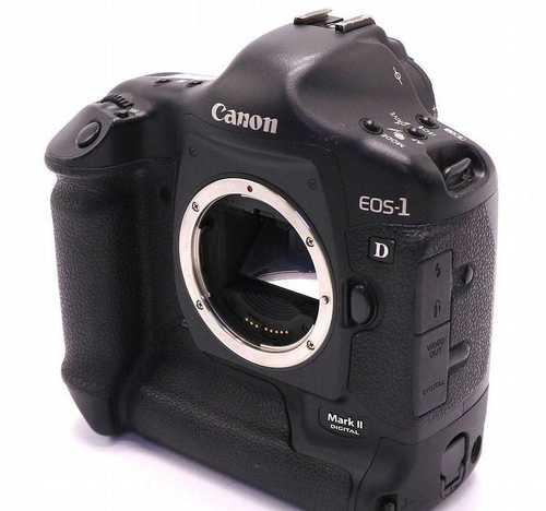 Canon EOS 1D Mark II body (пробег неизвестен)