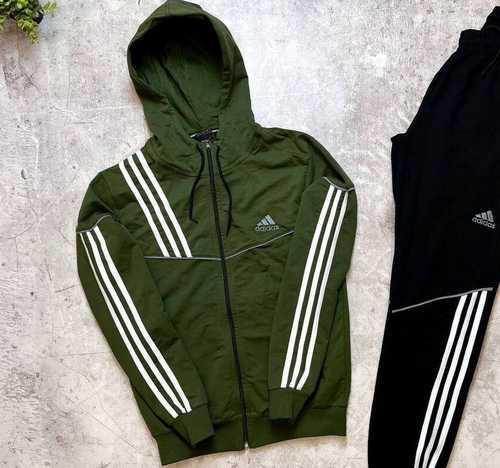 Спортивные костюмы Adidas