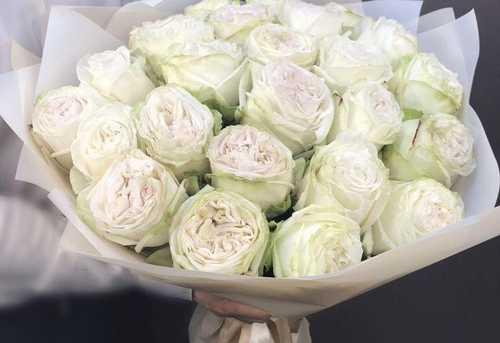 Букет пионовидных роз White Ohara