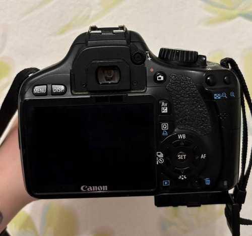 Продам фотоаппарат canon550D