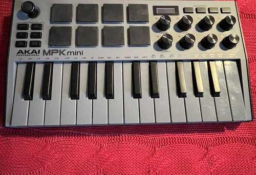 Akai pro MPK mini grey MK3 контроллер USB/Midi