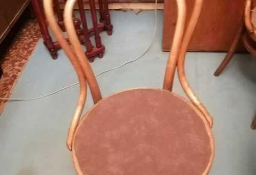 Продаю стул тонетт